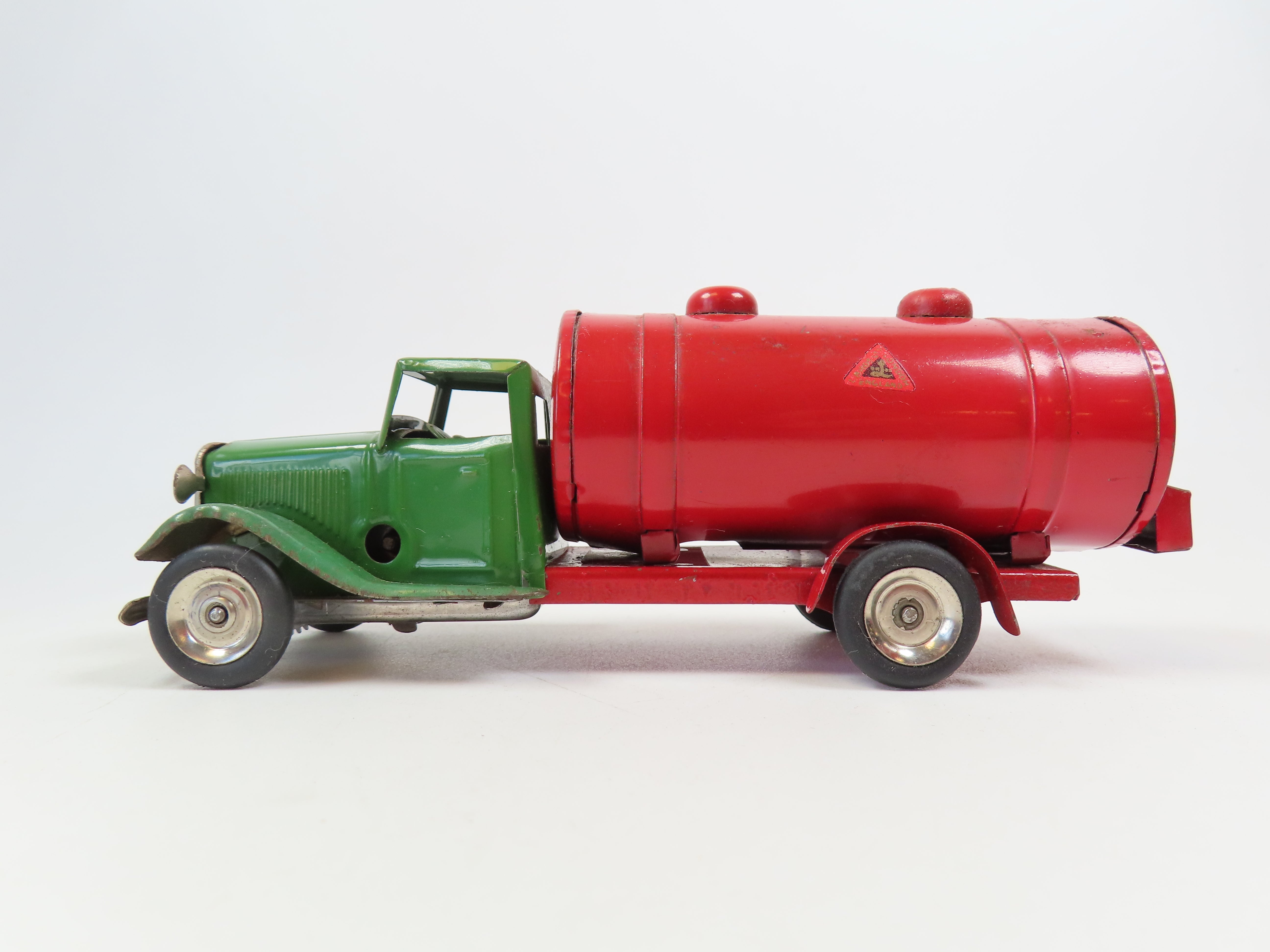 Tri-ang Minic Post War Petrol Tanker 15M, Nice Example! – Andrew Clark ...
