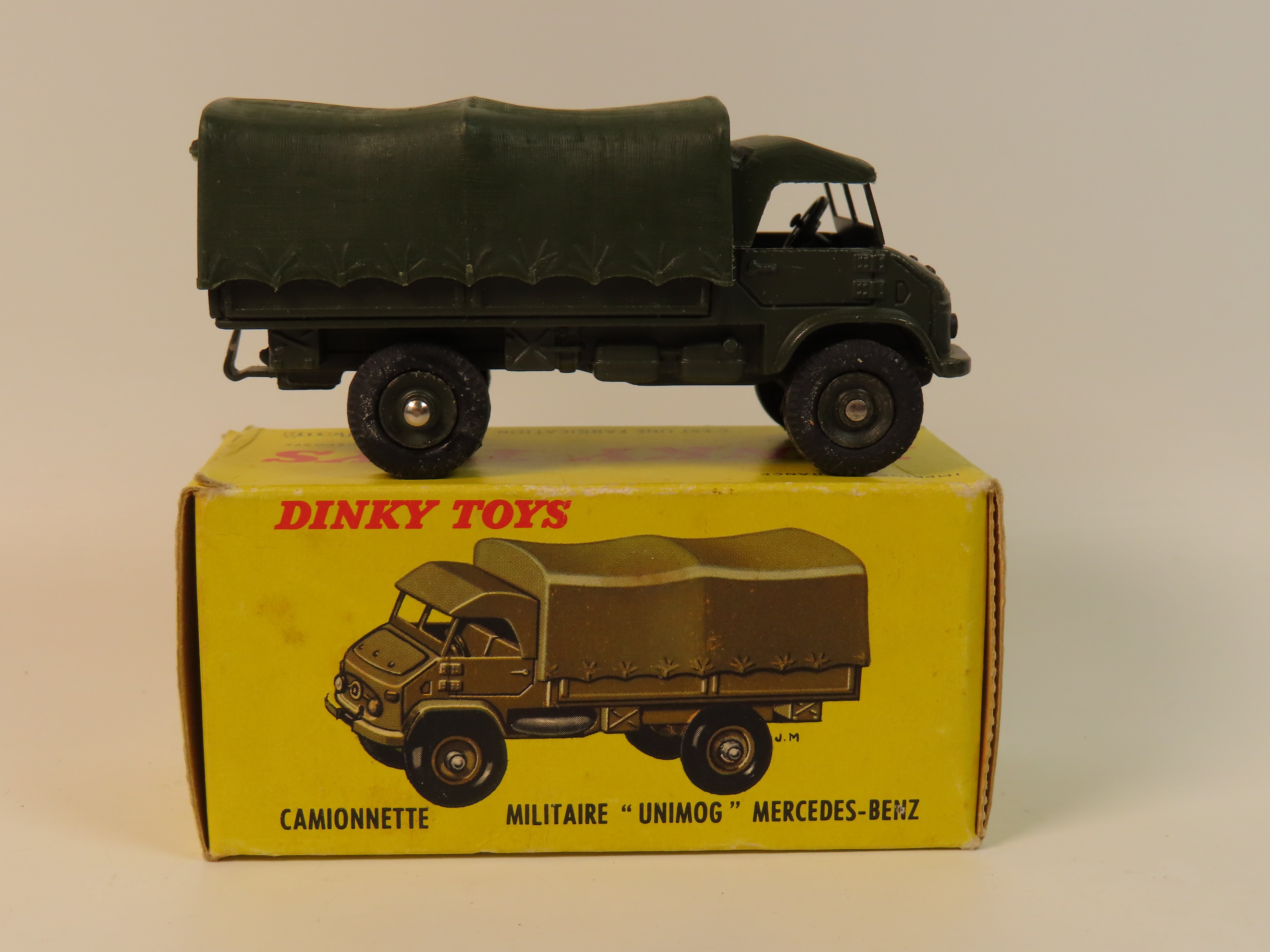 French Dinky 821 Camionnette Militaire "Unimog" Mercedes-Benz, Very Ne ...