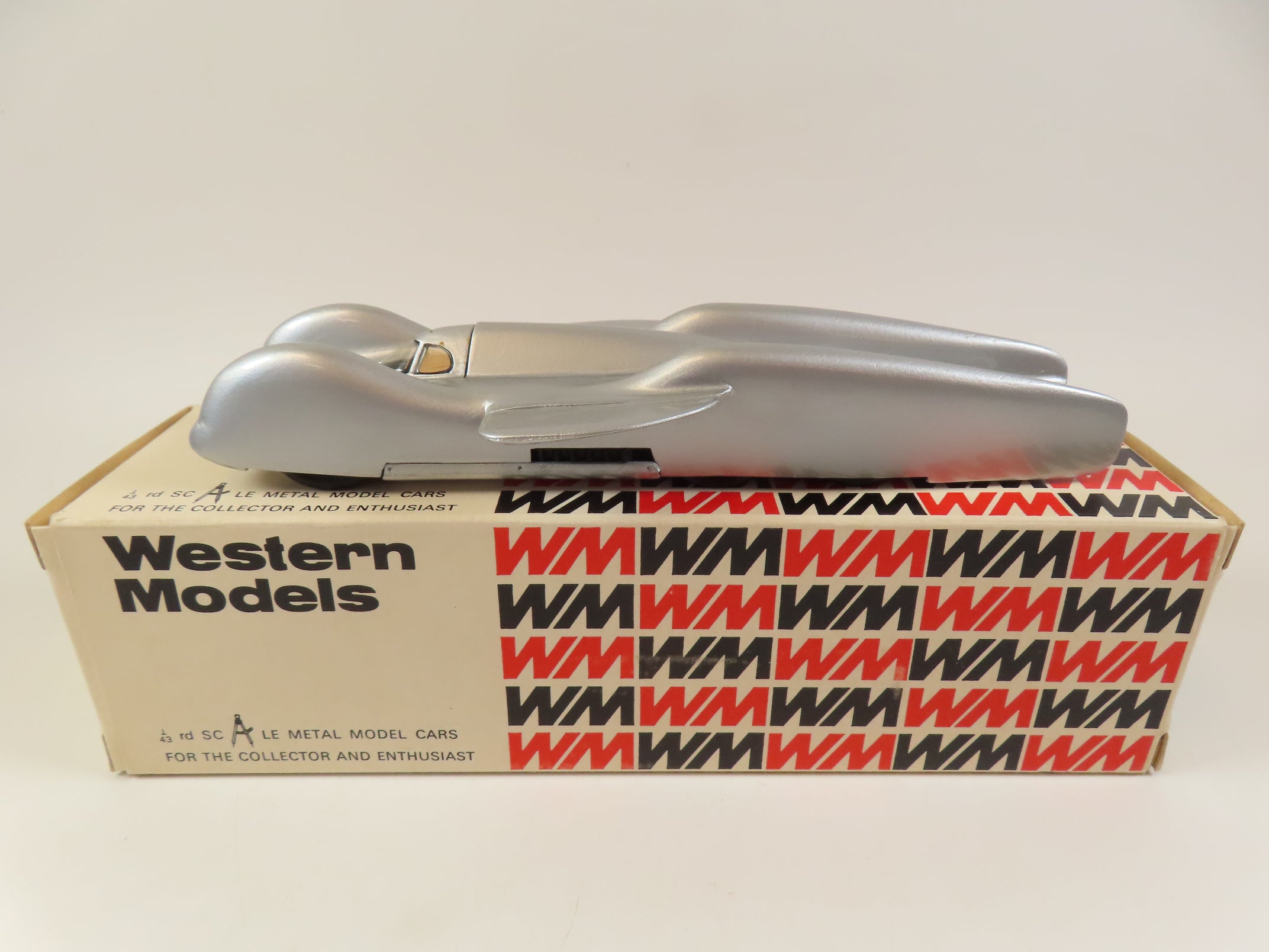 Contemporary models (post 1990) – Andrew Clark Models